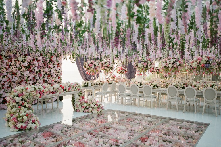 Floral Overload: How Not to Let Your Wedding Turn into a Flower Market